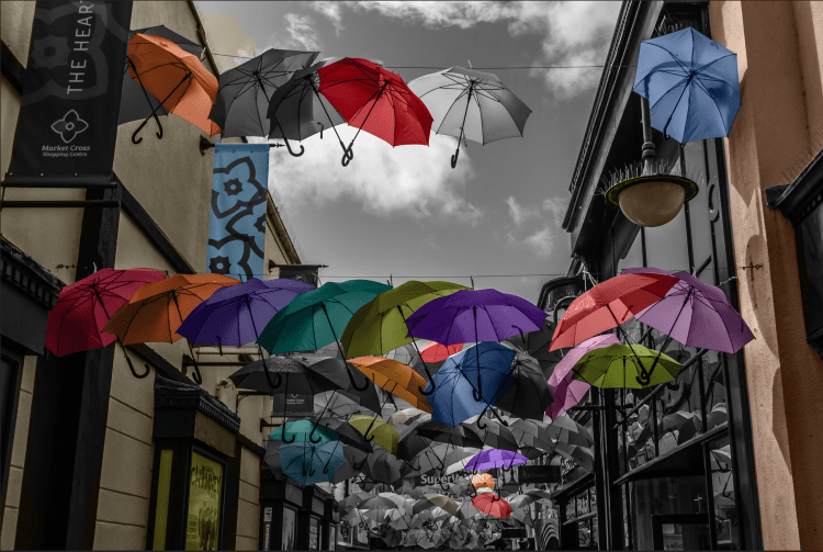 Colorization – Digital Tools for the Visual Arts